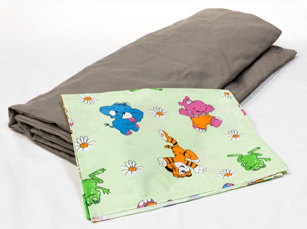 Pasunkinta antklodė 100x140cm., apie 4,5kg. - Kaip pasiklosi...